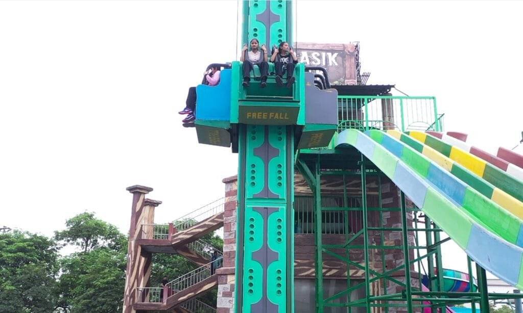 Best Amusement Park in Delhi NCR for thrills| Jurasik Park